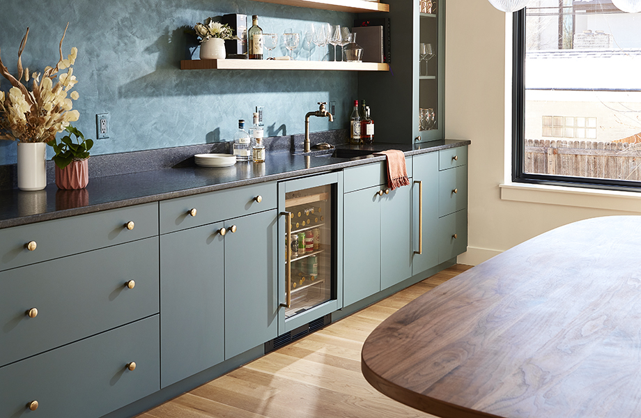 Verde Comodoro cabinets highlight Kitchen Renovation | FENIX