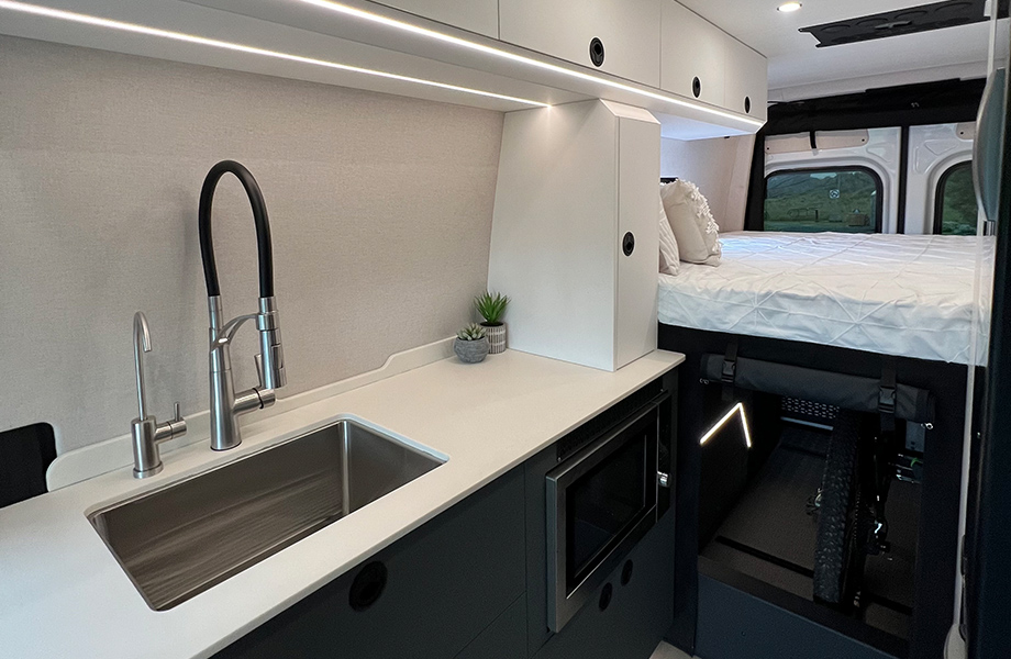 Explore the world comfortably and flexibly with Nav Camper | FENIX