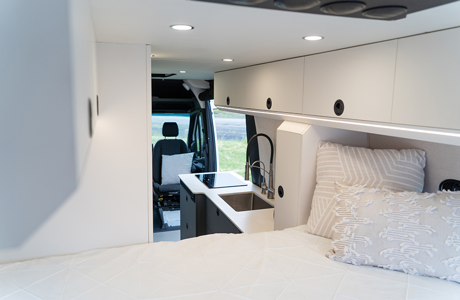 Explorer le monde dans le confort et flexibilité avec Nav Camper | FENIX